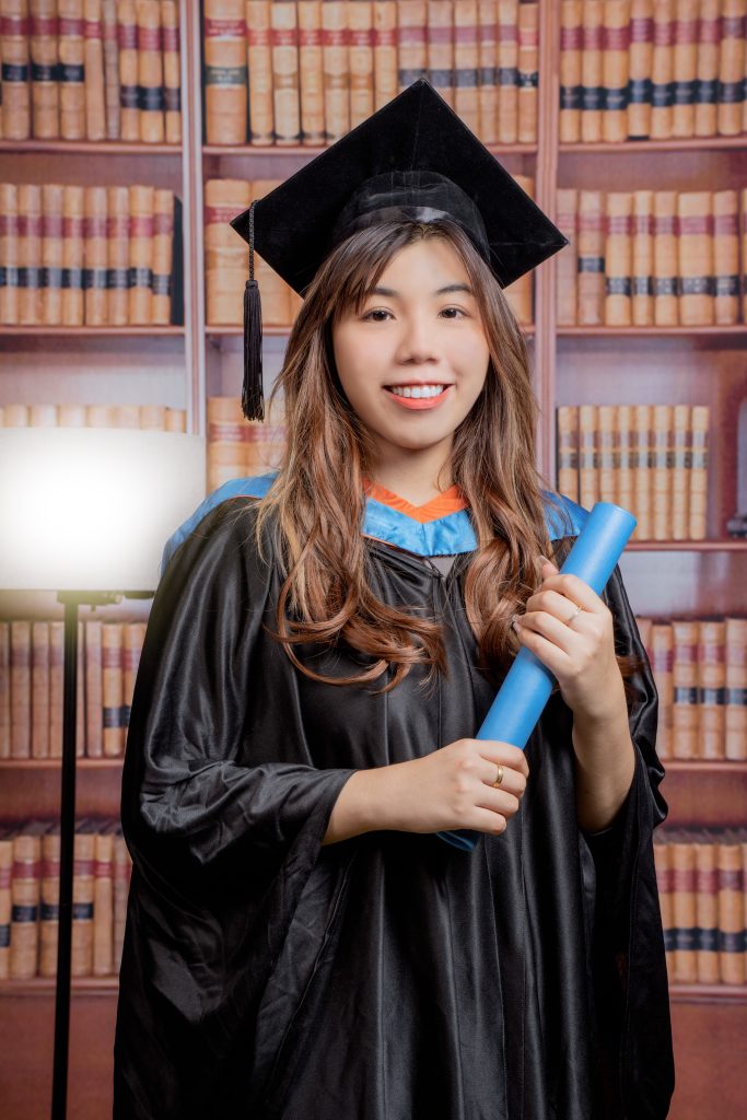 Graduation Photo Package - Loominos Studio