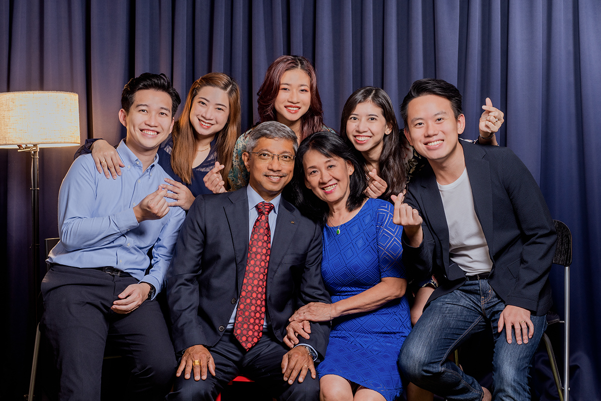 Family Photo Package - Loominos Studio